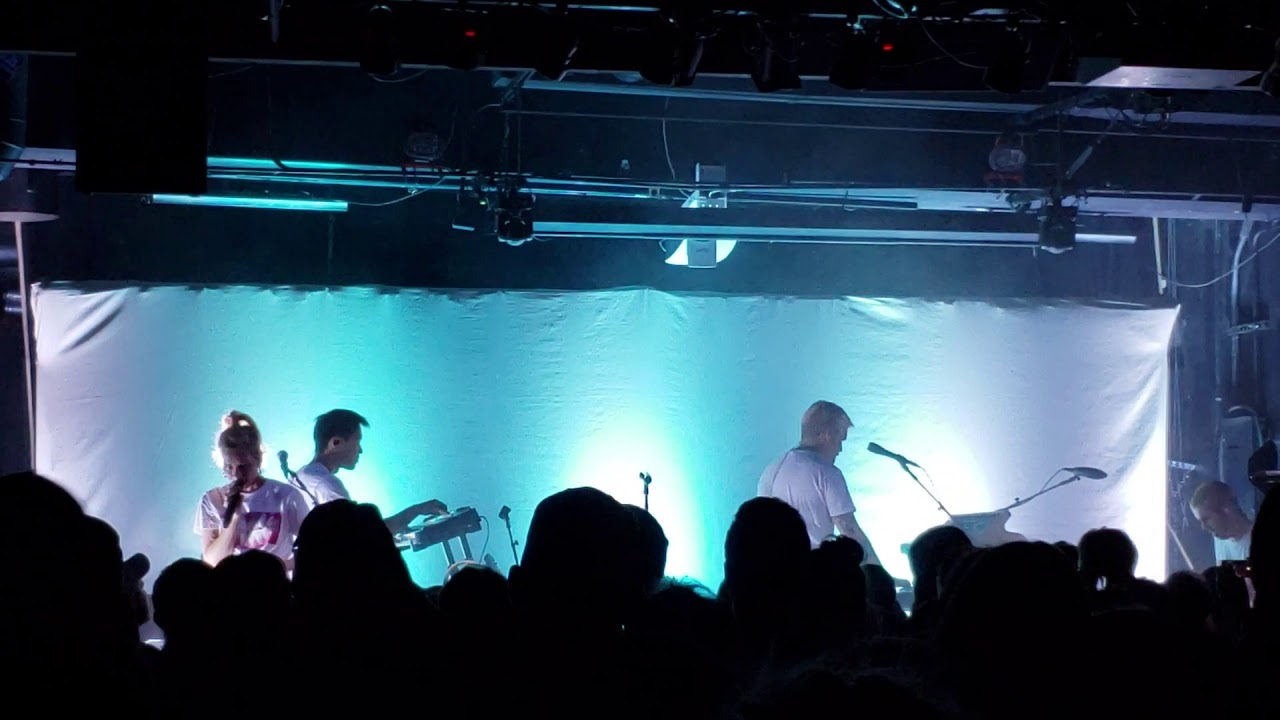 Broods-Free - YouTube