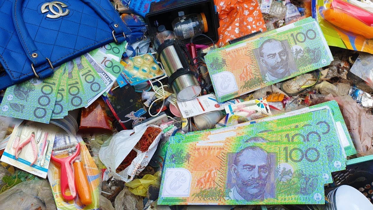 Wow Lucky Day - Dumpster Diving "FOUND Good Thing & More in Trash Place ...