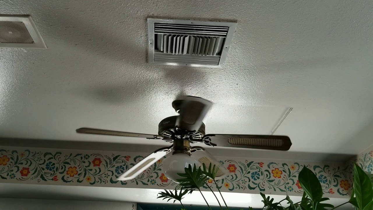 Ceiling fans at a Mexican cafe part 2 - YouTube