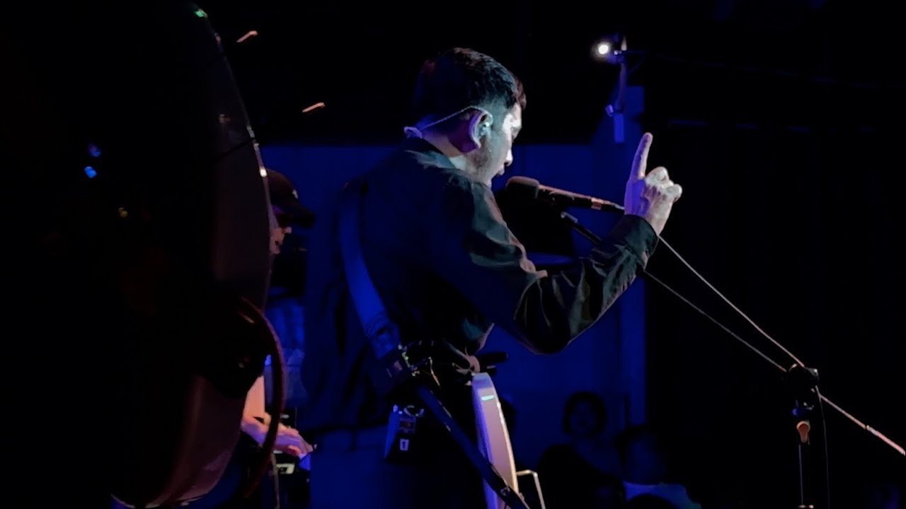 RICO BLANCO - SAYONG SAYO '' PAPEL GUNTING BATO'' LIVE @ 12 MONKEYS ...