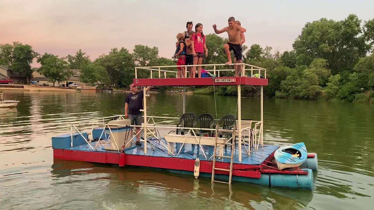 6 People Jump Off Old Blue Pontoon (Justin with the backflip) - YouTube
