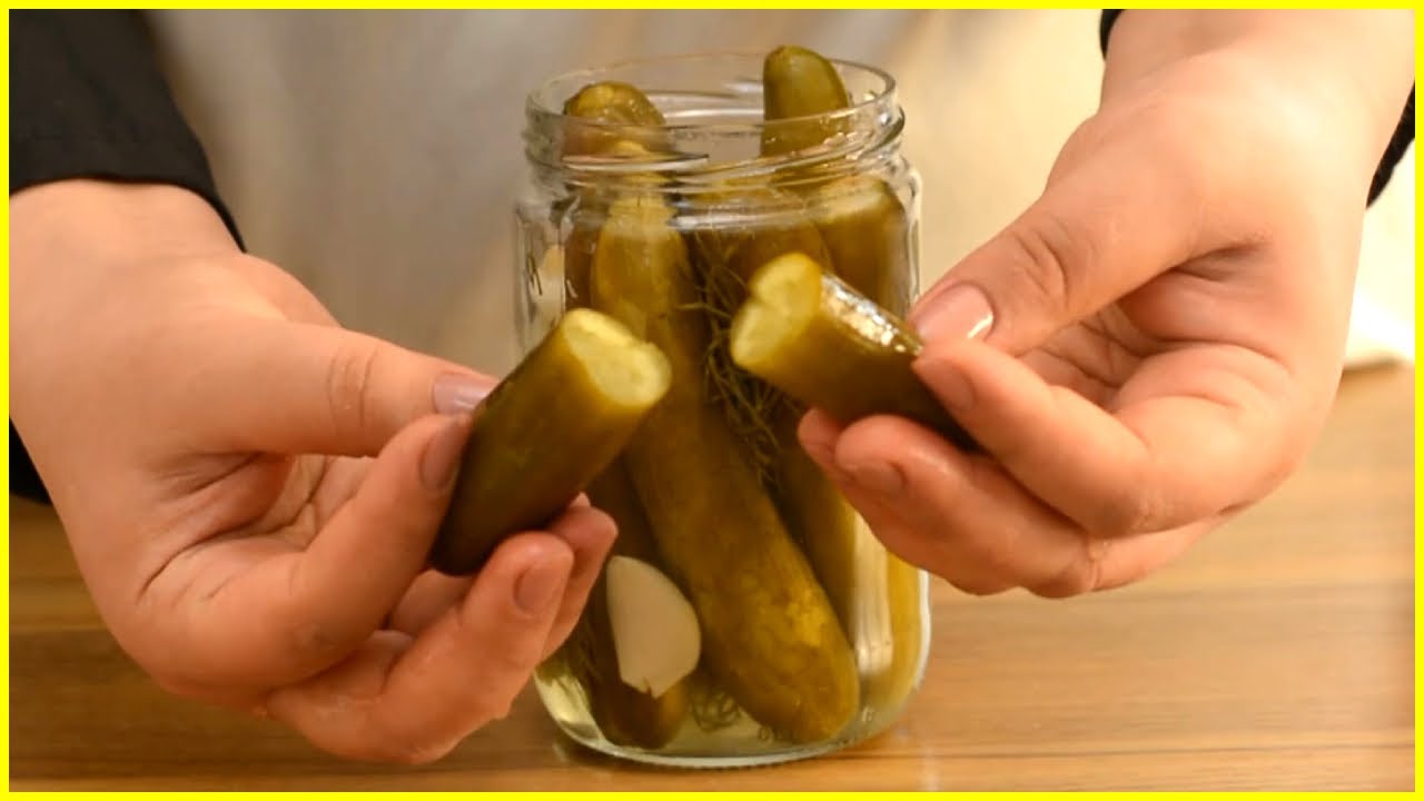 HOW TO MAKE CRUNCHY CUCUMBER PICKLES (BY CRAZY HACKER) - YouTube