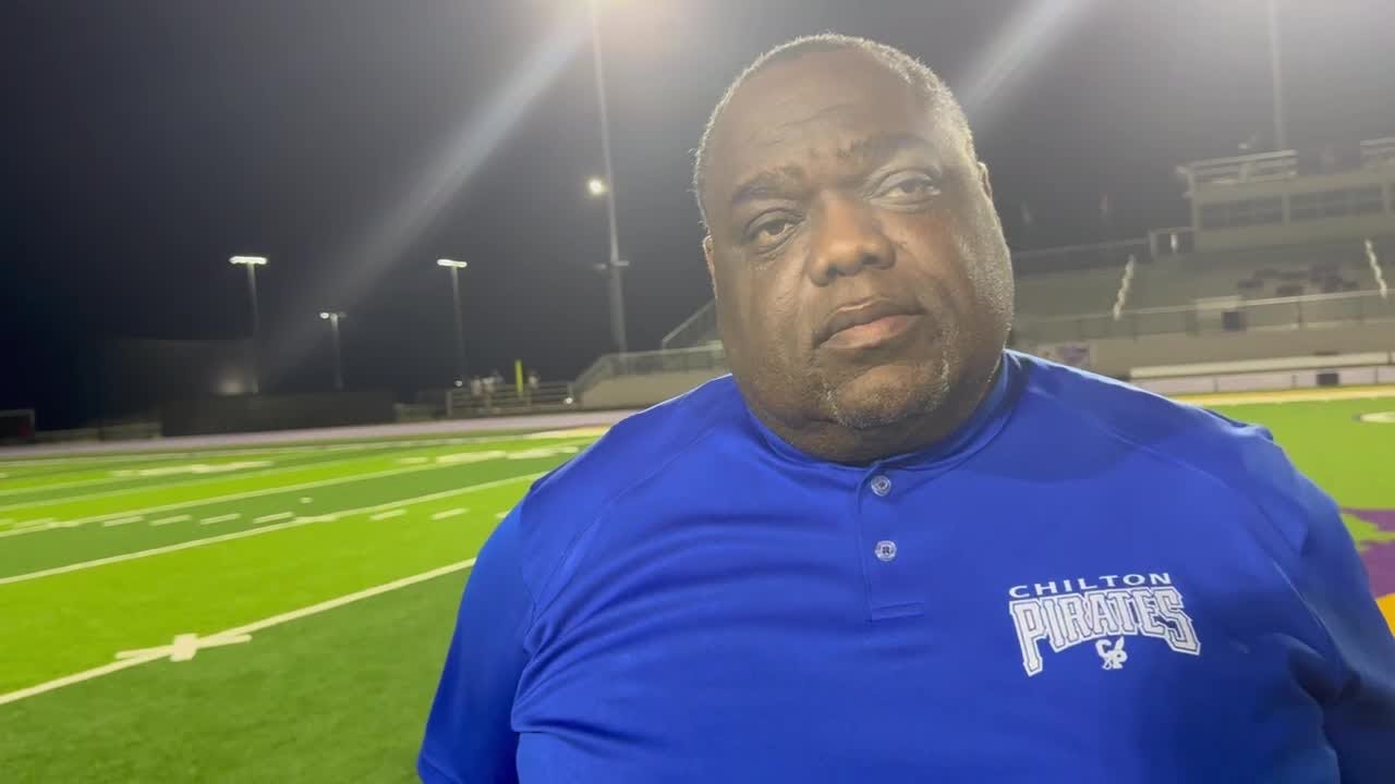 Bennie Huitt reacts to Chilton's rare win at Mart - YouTube