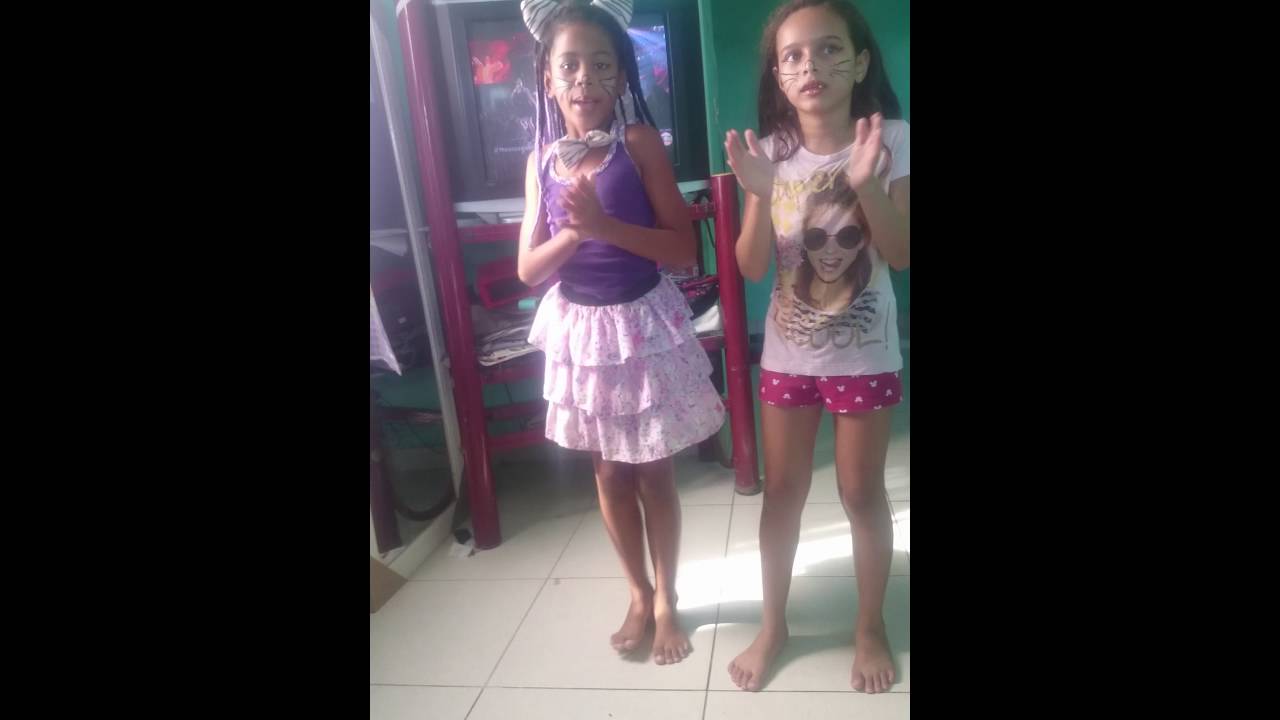 Sofia e. Alice - YouTube