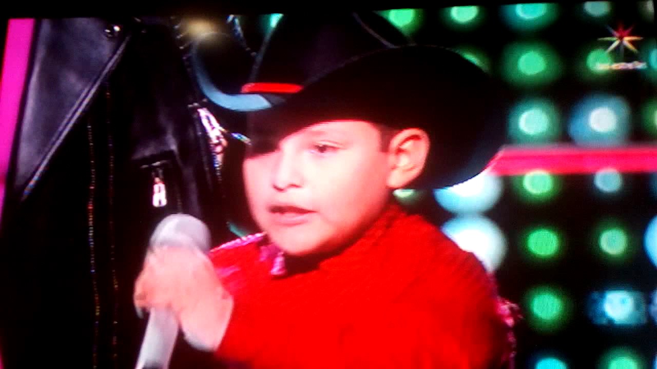 "El palomito" le habla "feo" a Maluma - YouTube