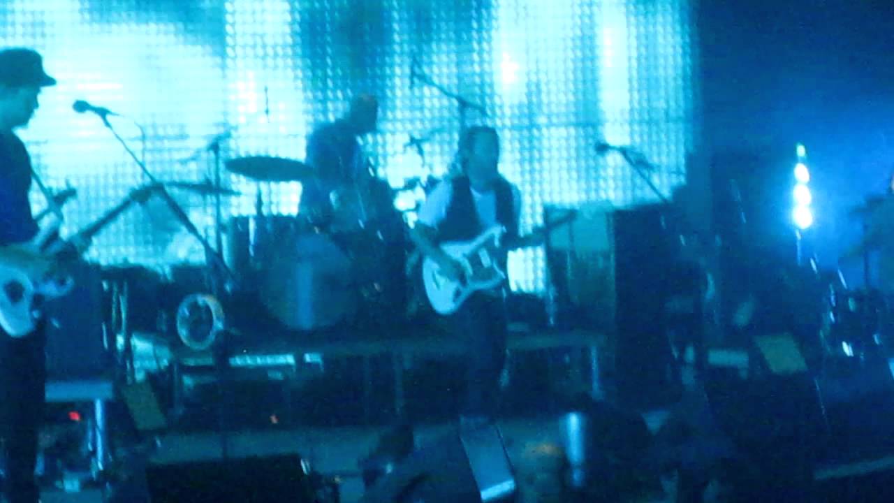 Radiohead - Bloom [HD] (Live in Austin, 3/7/2012) - YouTube