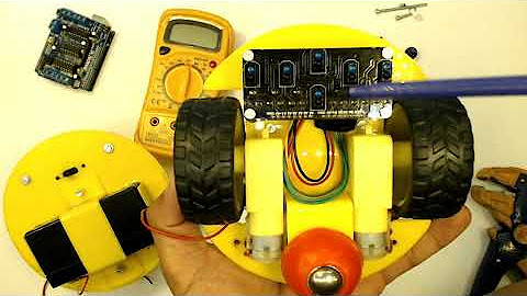 Arduino Maze Solver Robot - YouTube