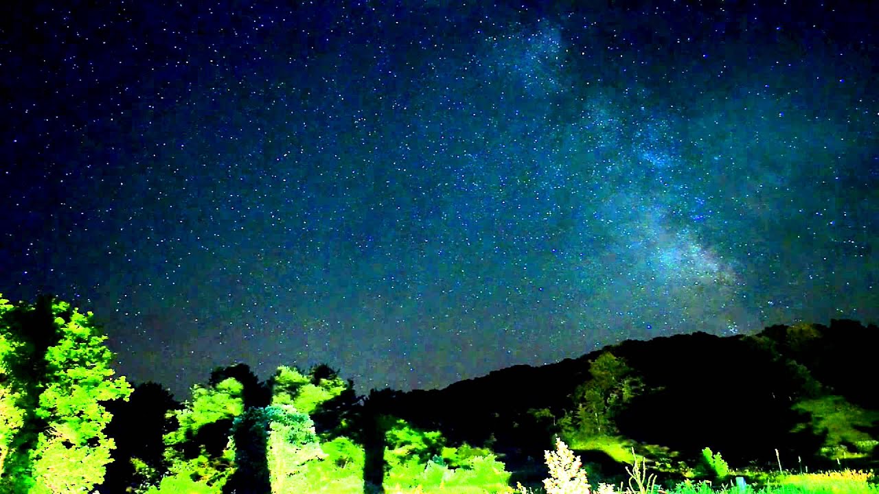 Milky Way Galaxy Time lapse with a Nikon D5100 - YouTube