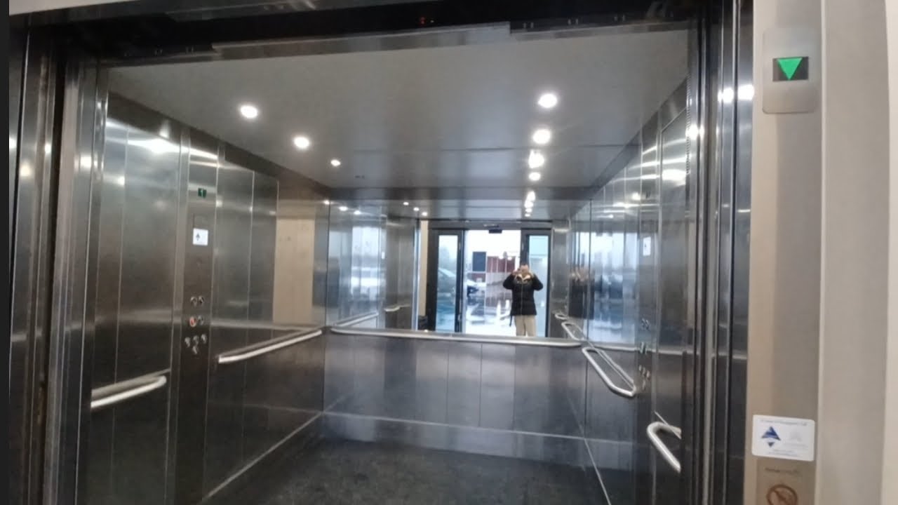 Nova Lift with a High Capacity and Lester Controls in Aldis - YouTube