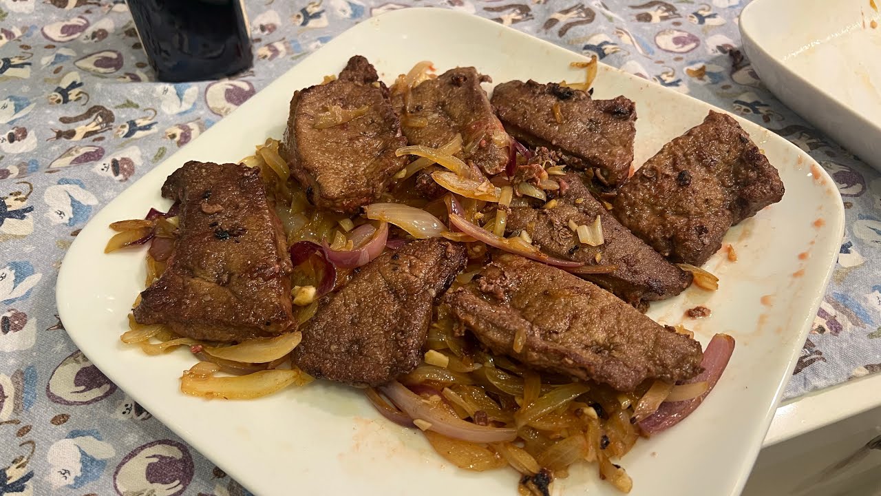 Mom's Beef Liver Stir Fry With Onions (Cantonese) - YouTube