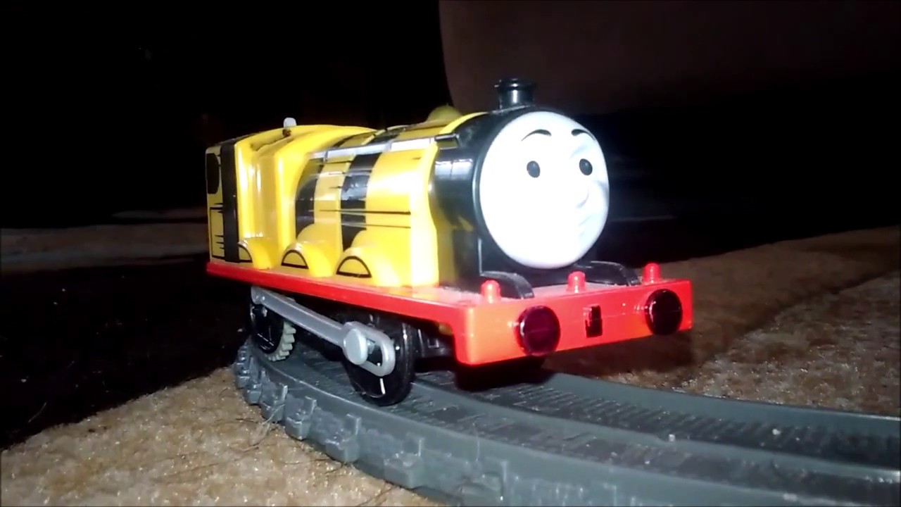 Trackmaster Busy Bee James Run! - YouTube