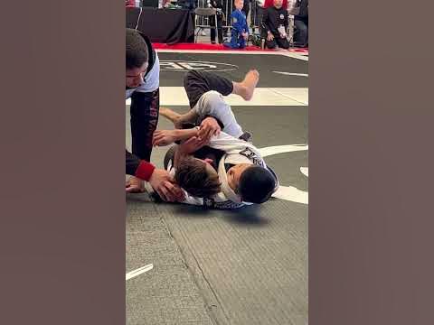 Jiu Jitsu World League, San Diego Fast Back Take and Rear Naked Choke - YouTube