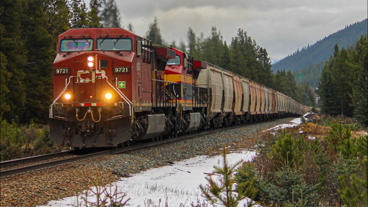 DUAL KCS UNITS!!!! CP 9721, KCS 4601, CP 9716, CP 8805 and KCS 4818 lead CPKC 603 West at Castle ...