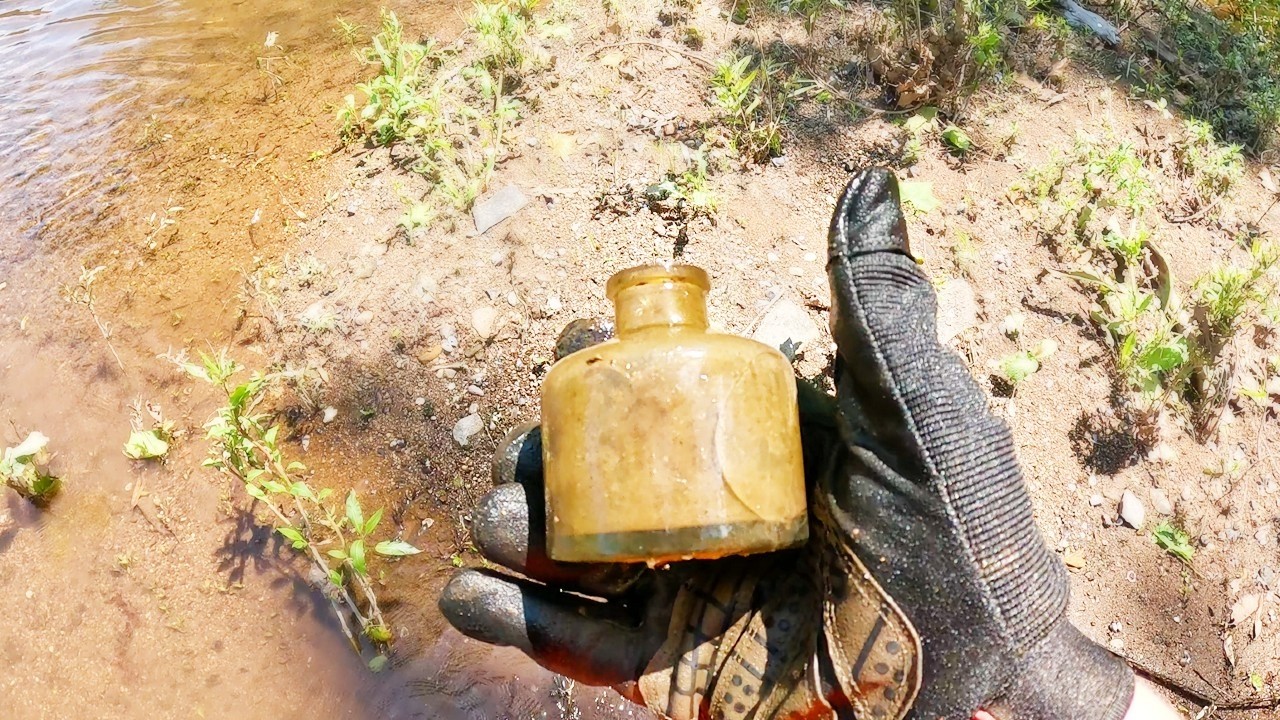 Finding A Glass INKWELL - YouTube