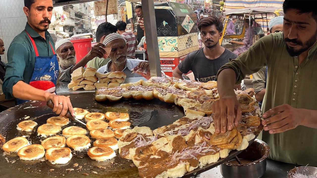 Special Egg Burgers 🍔 Famous Anda Bun Kabab of Pakistan - Amazing ...