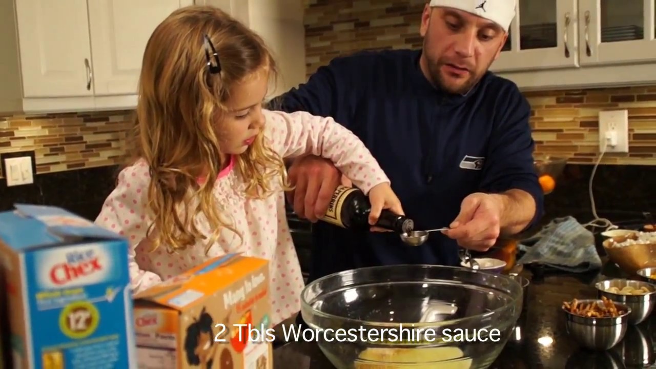 Ultimate Chex Mix PARTY SNACK/Super Easy to make - YouTube