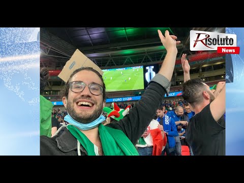 La notte magica di Alex Vaccaro a Wembley - YouTube