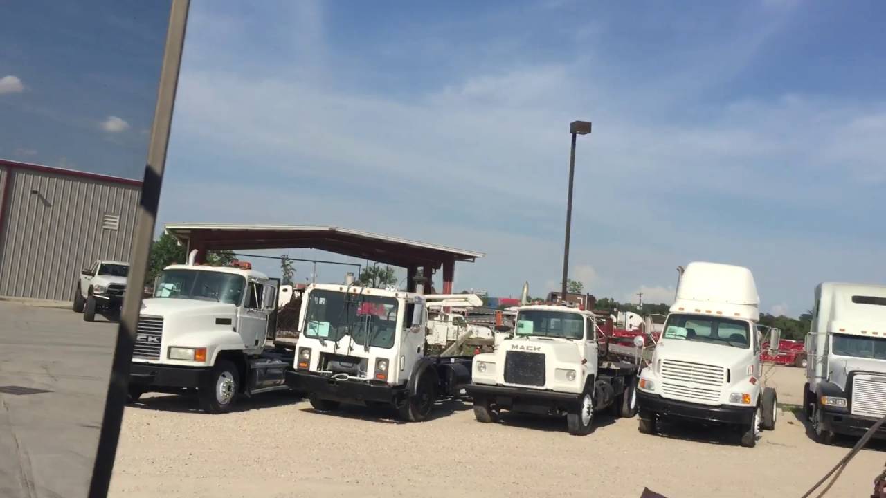 1993 Pete 377 Highway Test Vid 1 - YouTube