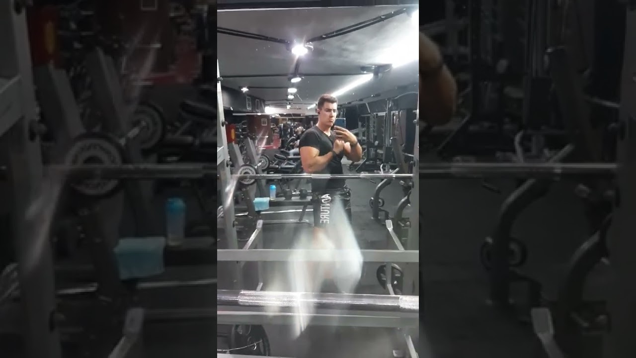 ΜΠΟΥΜΜΜΜ ΣΟΥΠΕΡ ΥΠΕΡ ΤΟΠ ΦΛΕΞ ΠΟΖΕΣ ΒΑΡΑΕΙ ΣΤΟ ΓΥΜΝΑΣΤΗΡΙΟ Ο ΒΑΗΡΑΛ ...