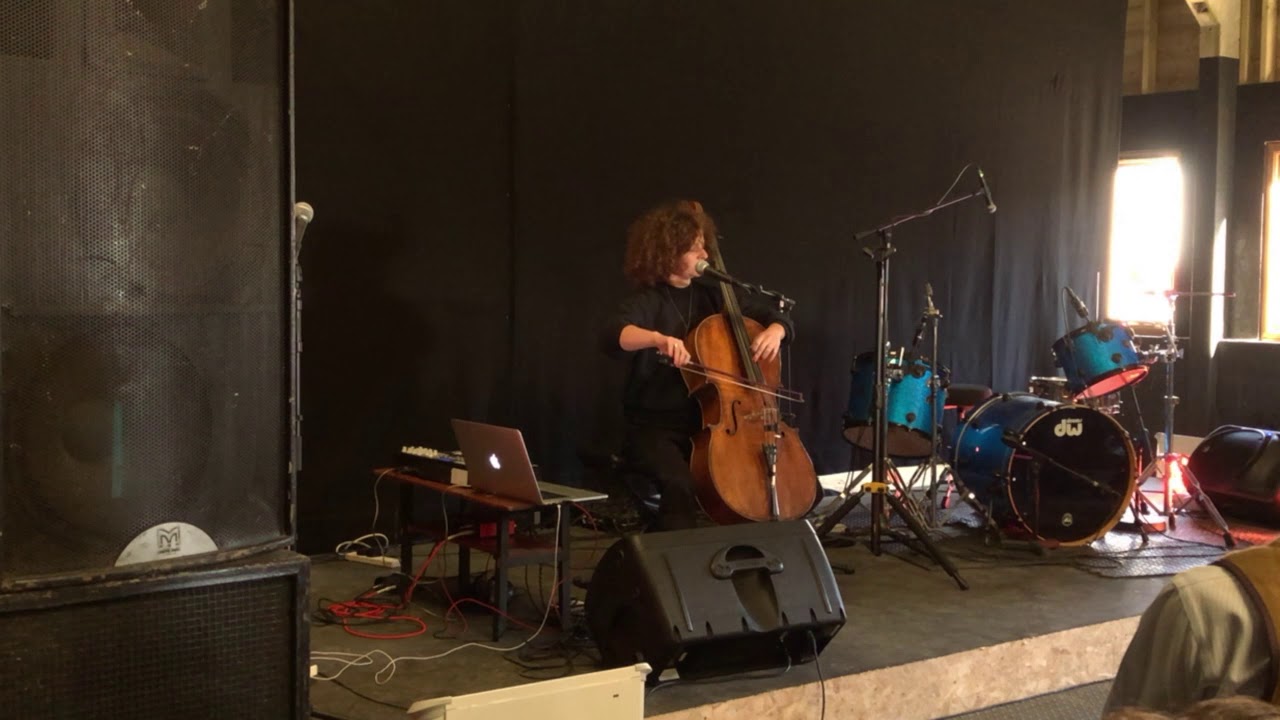Francesca Ter-Berg SOLO // Antara Festival 29/09/18 - YouTube