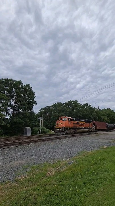 BNSF Tanker With a Rear DPU!!! #train #bnsf - YouTube