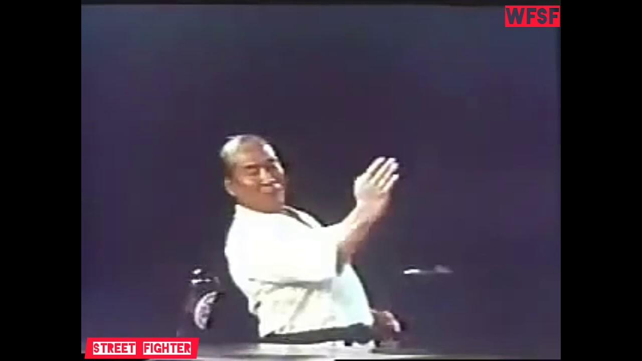 ماسوتاتسو اویاما - YouTube