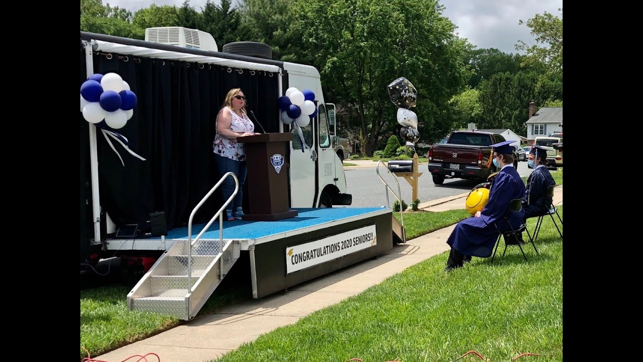 New Grad Mobile Giving Students Graduation Experience During COVID-19 ...