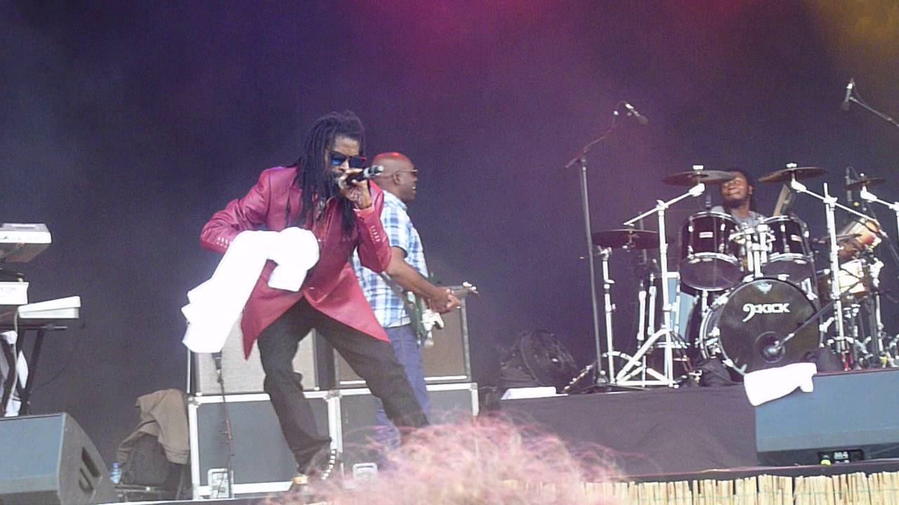 Daweh Congo Love Is Real Live @ Reggae Geel 2016 - YouTube