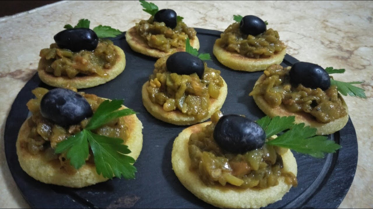 حميس هايل، ذوق و شكل. Recette de hmis, salade de poivrons grillés - YouTube