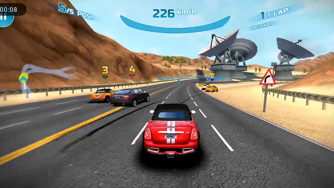 Racing chase - YouTube