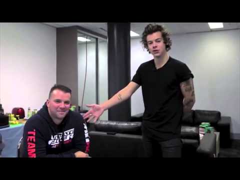 Harry Styles Cook Off Challenge 1DDay - YouTube