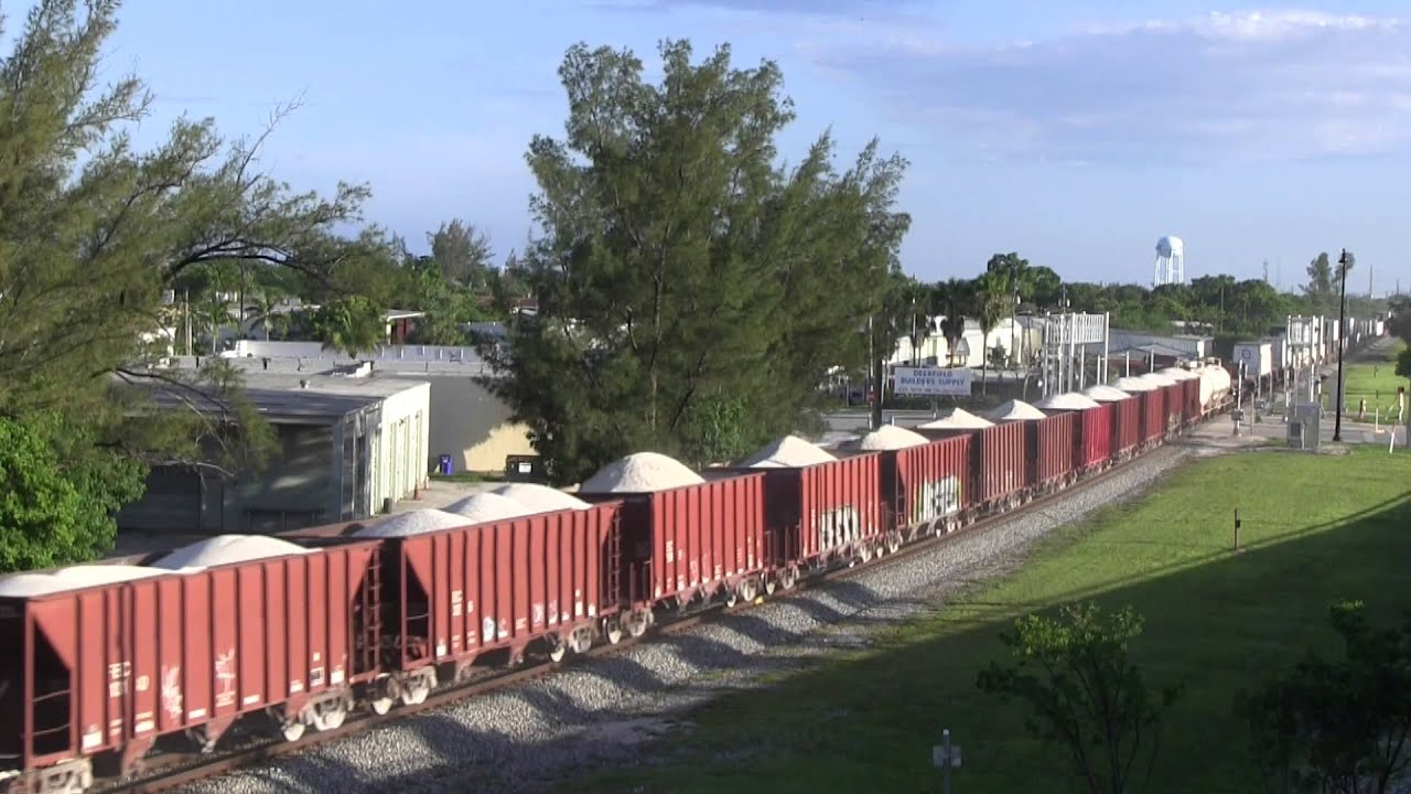 FEC Train 222 w/ Dual SD70M-2s - YouTube
