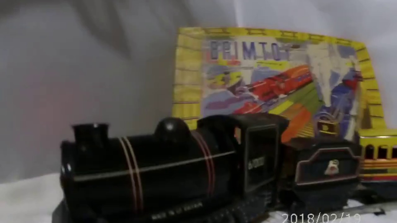 Brimtoy 305 Clockwork Train Set take 3 - YouTube