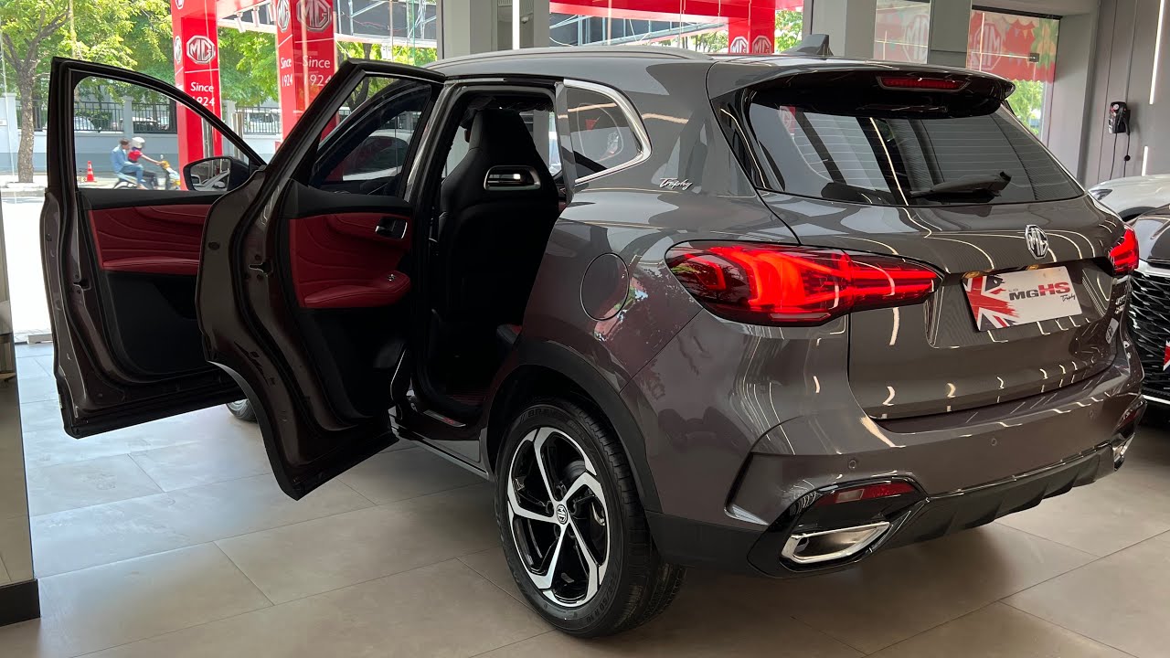 First Look! MG HS Trophy (2024) - A Comfortable Luxury Feature - YouTube
