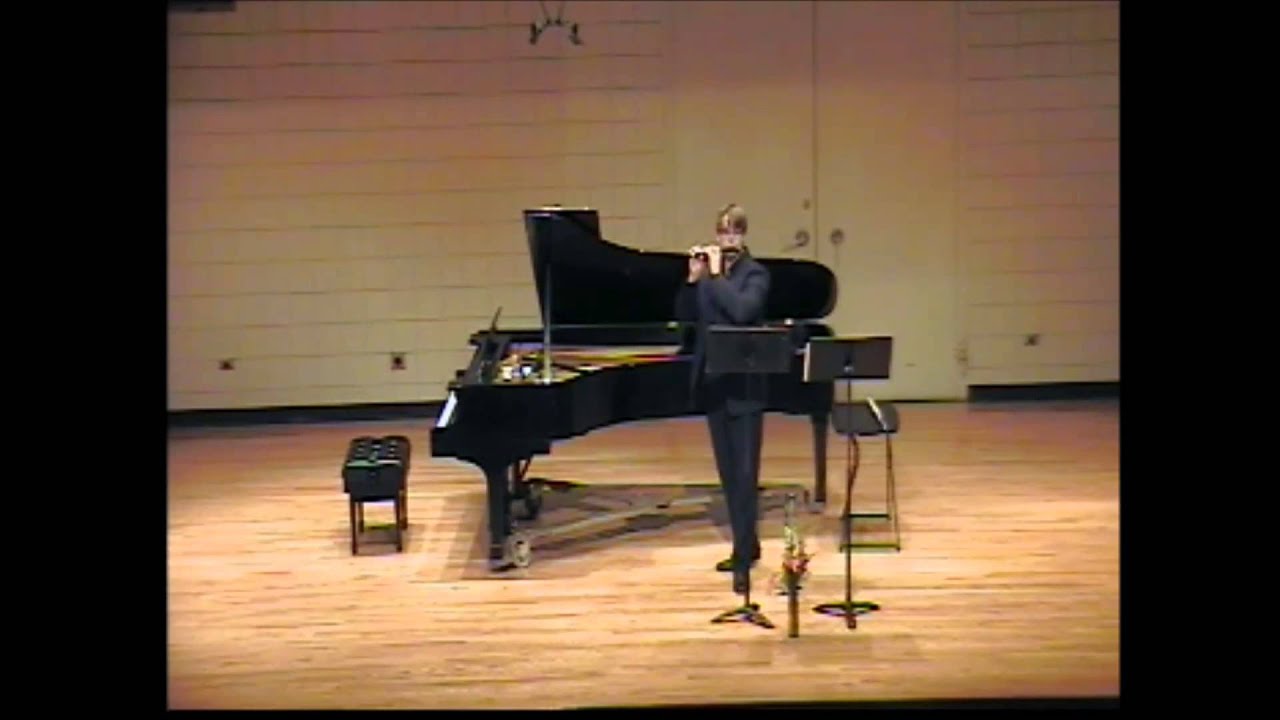 Parable for Solo Piccolo (Parable XII) - Vincent Persichetti - YouTube