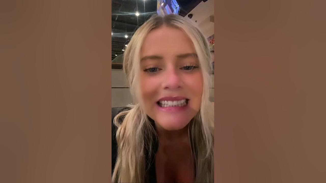 Cute Blonde Hooters Girl At Work Youtube