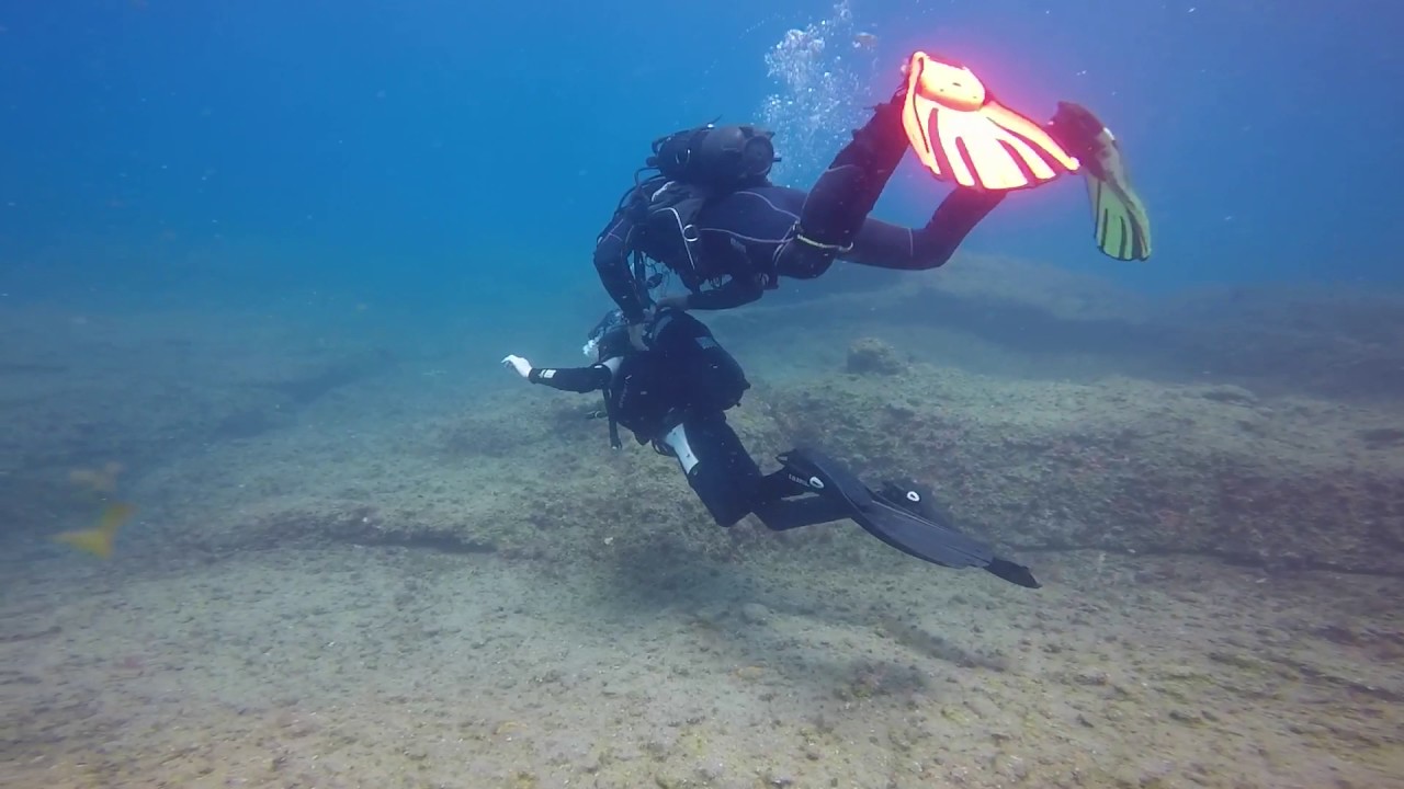Ben diving - YouTube