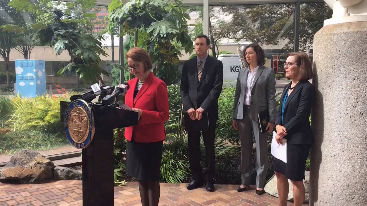 Attorney General Ellen Rosenblum discusses VW settlement - YouTube