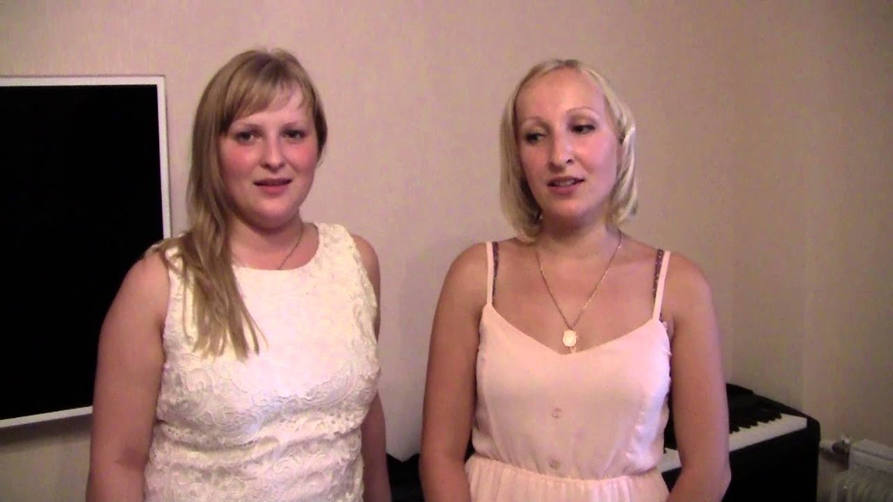 Russian twins singing Somewhere Over the Rainbow - YouTube