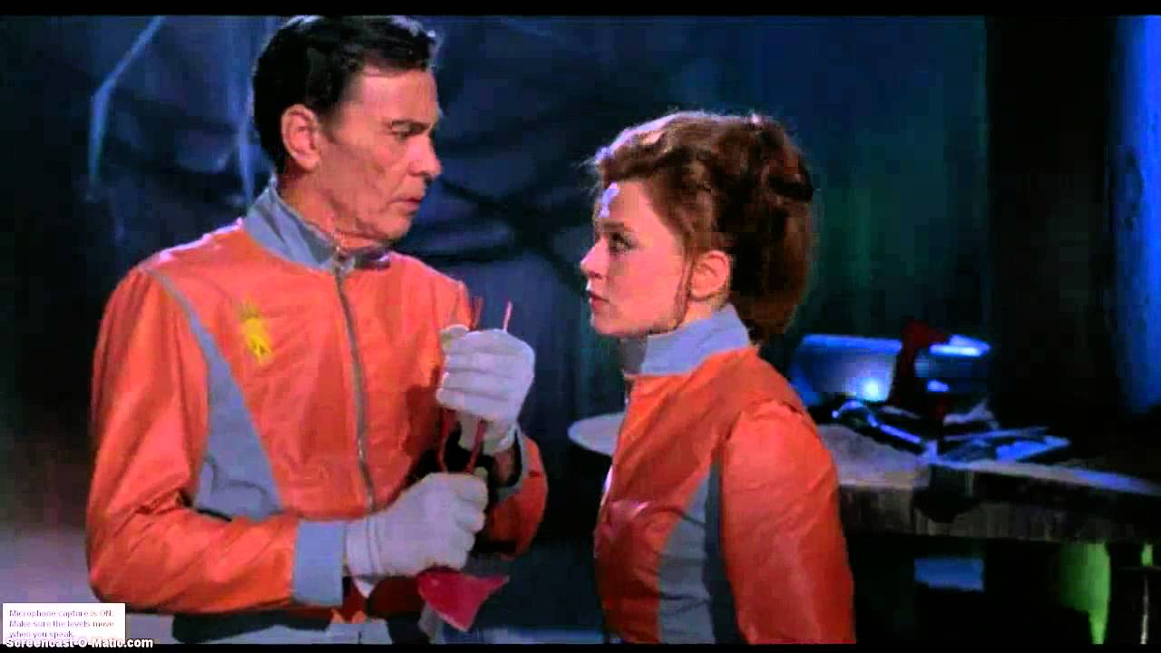 Planet of the Vampires - Inside an Alien Ship - YouTube