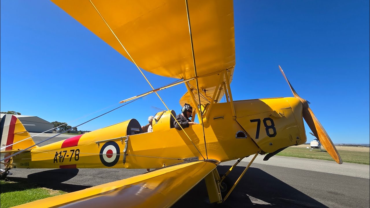 Biplane flight at 80 - YouTube
