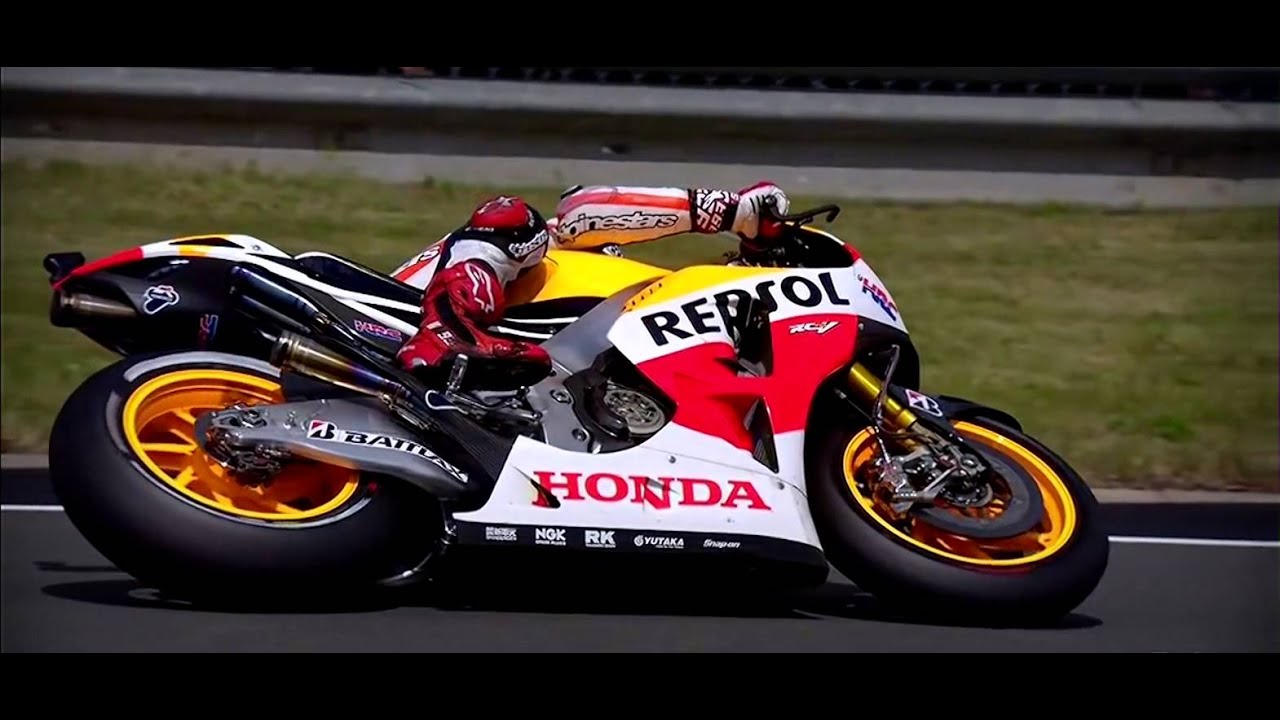 MotoGP in Slow Motion - YouTube