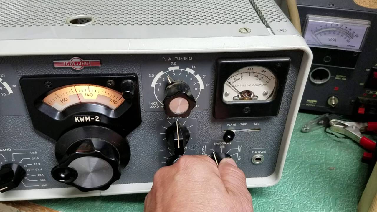 Collins KWM-2 - YouTube