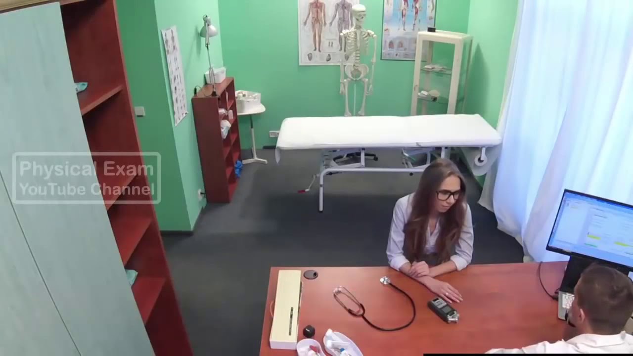Physical Exam college student interview doctor about medicine Doctoring ...