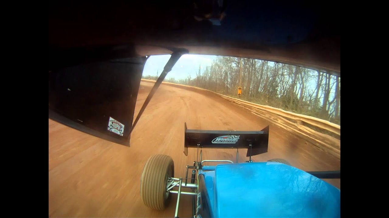 Chris Frank 00 Susquehanna Speedway 358 sprint cars 11-15-14 heat race ...