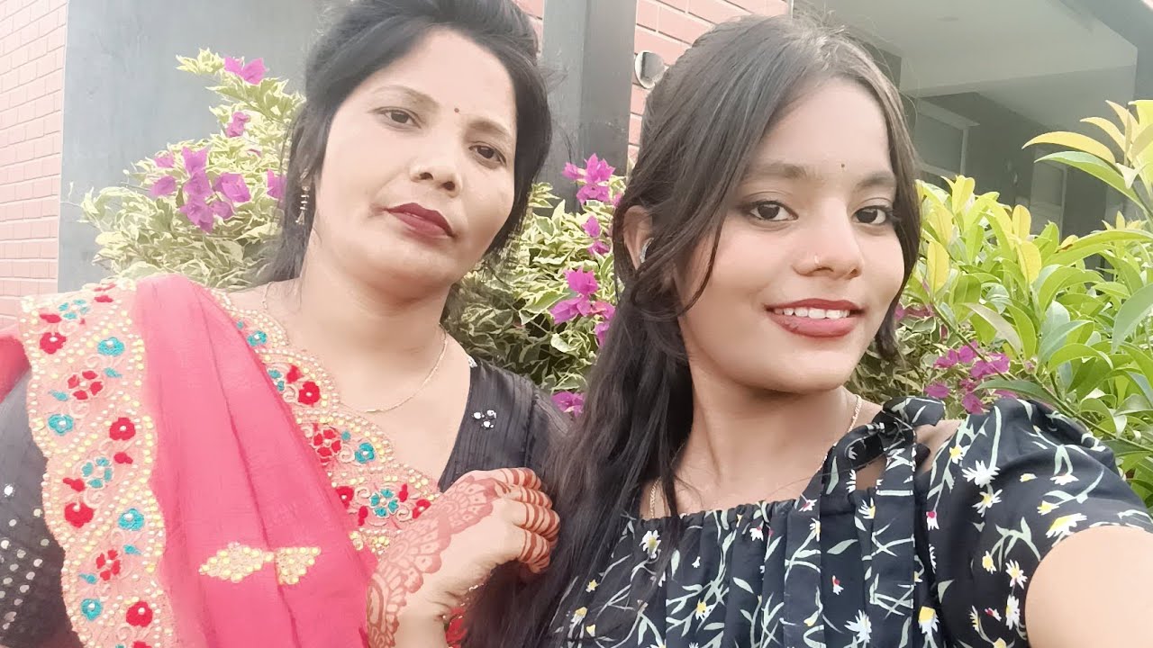 Mahima Devi Official is live ! good morning dosto 🥰 radhe radhe 💜 - YouTube