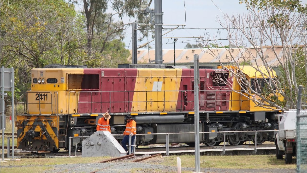 Steam train and Light engines Redbank and commissioning of Redbank ...