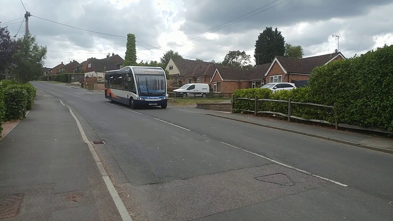 Here is the 520 bus in Normandy - YouTube