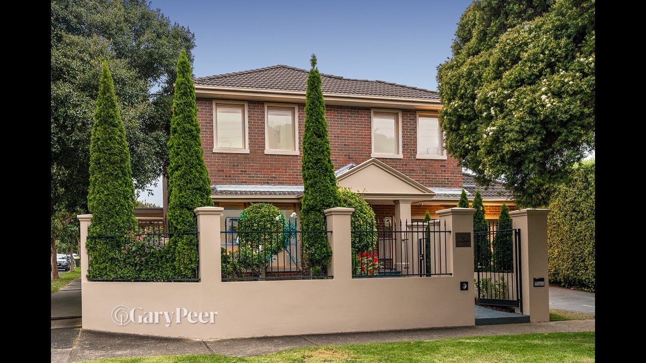 18 Narrawong Road, Caulfield South - YouTube