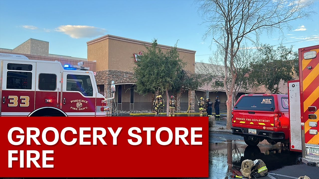 Phoenix Fire extinguishes grocery store fire - YouTube